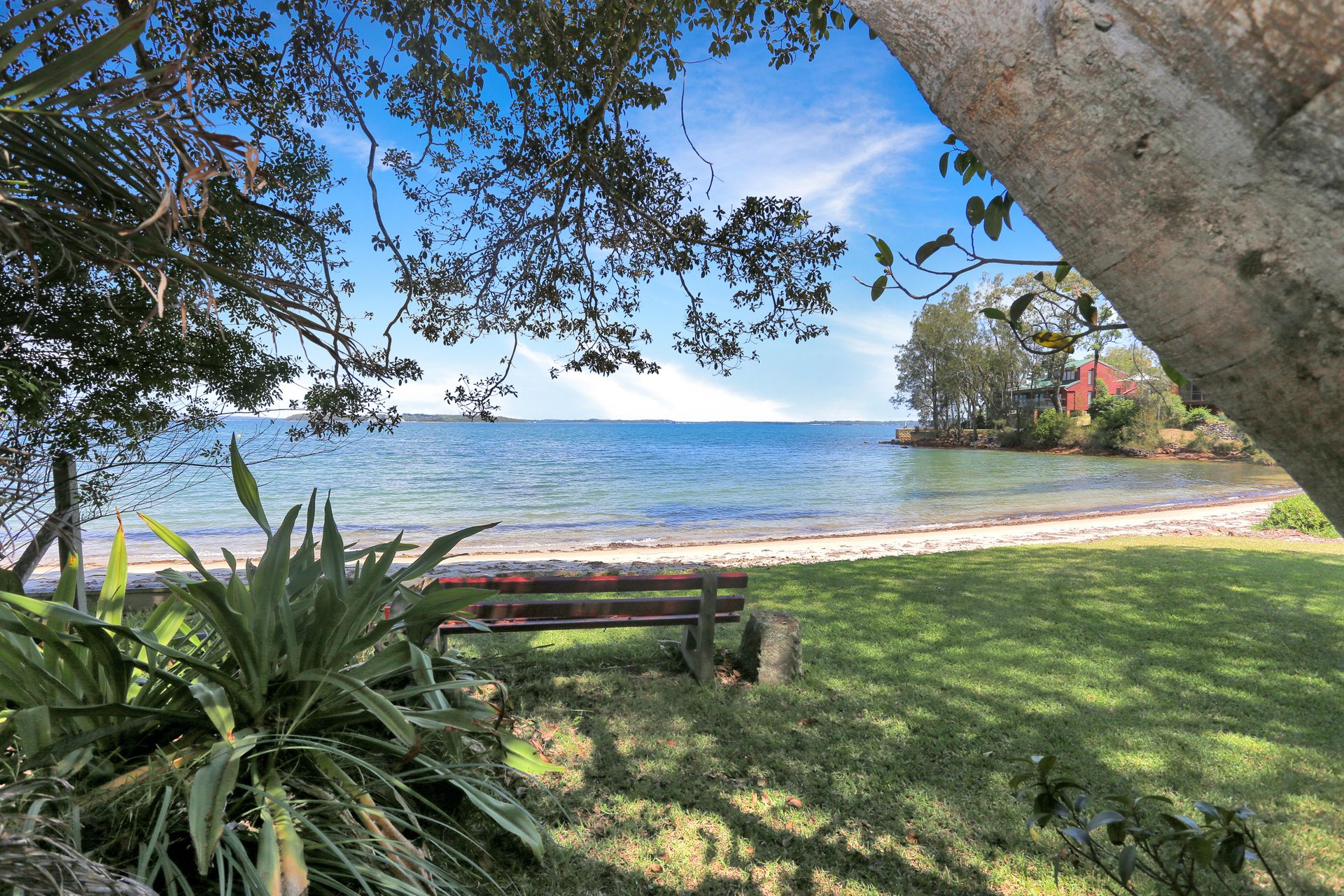 The Cove Cottage - Tea Gardens Real Estate Holidays